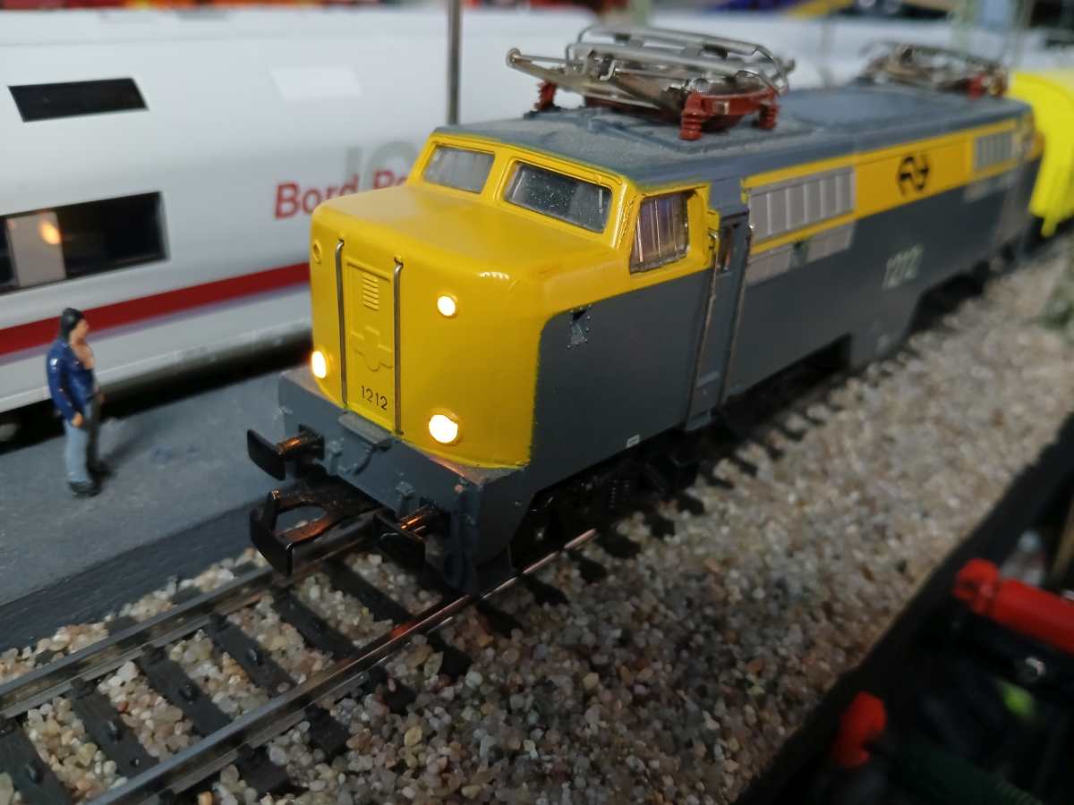 NS 1212 (Märklin 3055) - Modellbahn-Anlage.de